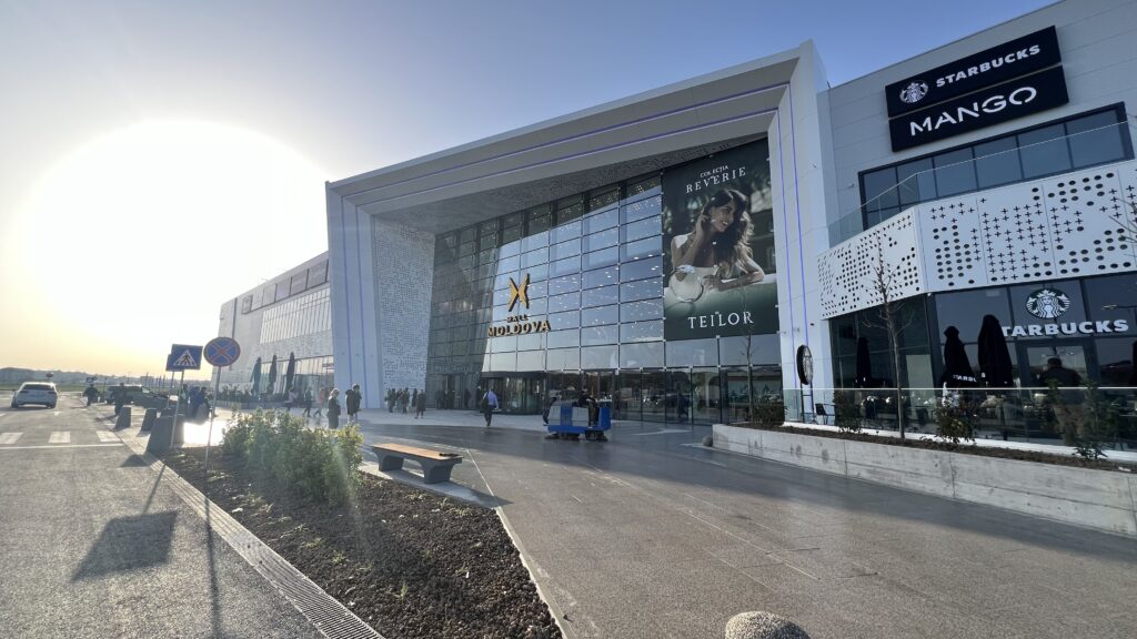 S-a deschis Mall Moldova, cel mai mare mall din zona Moldovei și ...